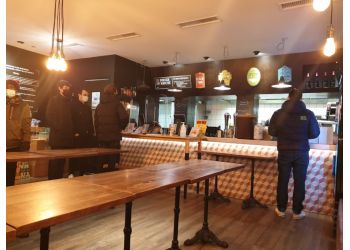 3 Best Fast Food Restaurants in Paris - Expert Recommendations